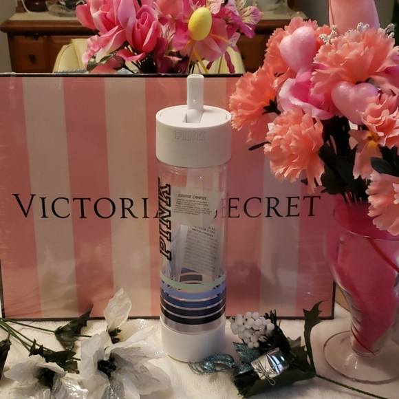 PINK Victoria's Secret | Dining | Nwt Pink Victoria Secret Water Bottle ...
